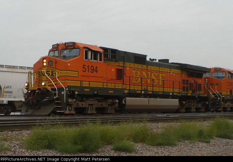 BNSF 5194